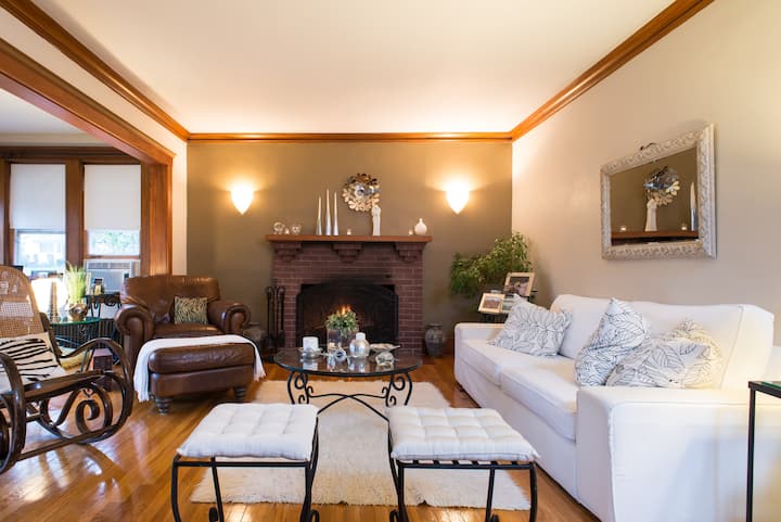 Nicely Decorated In Boston Suburb - Massachusetts