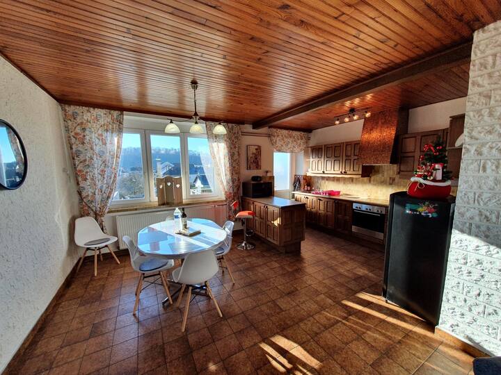 F4 1ère éTage, 3 Ch, 6 Pers, Avec Balcon. - Forbach