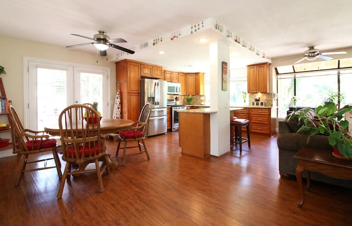 4bd 3ba, Family Home Close To All Sd Attractions! - Spring Valley, CA