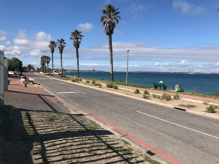 Saldanha Hoekhuis - Langebaan