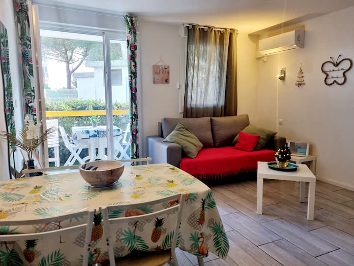 Plein Cœur Du Grau - Superbe Studio Avec Parking - Port Camargue