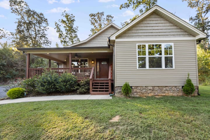 Relax At “The Last Eddy” Located In Ocoee,tn. - Ocoee, TN