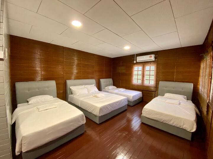 A Family Suite, Can Accommodate Up To 5 Person - Tioman Island