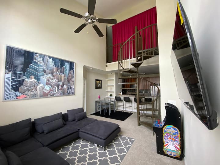 Luxury Modern Loft - Sandy Springs, GA