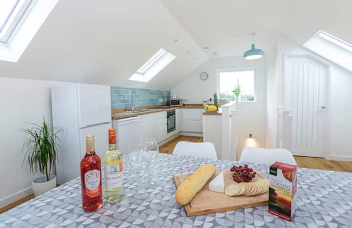 Little Byre - Stunning 3 Bed Property With Views - Newlyn