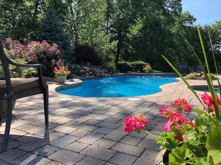 Bucks County Retreat - Pool View Room - Doylestown, PA