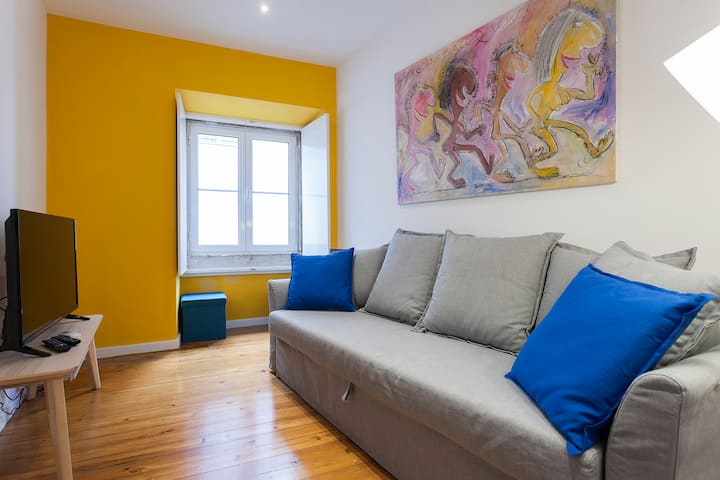 Independent City Center Apartment Bairro Alto. - Lisbon