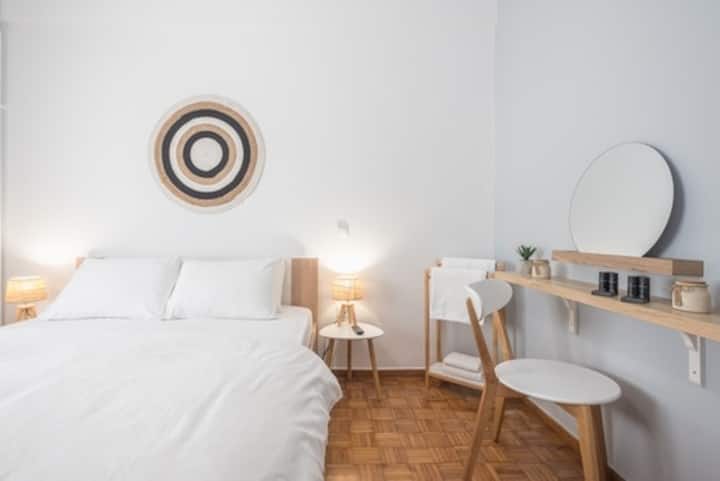 Athenian Home Close To Metro Station - Atene