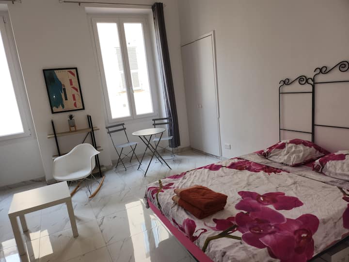 Chambre Spacieuse - Menton