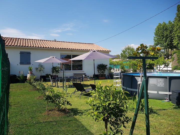 Villa Avec Piscine Et Jacuzzi A 15min Des Plages - Cuers