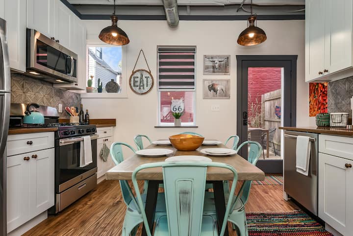 Backyard Deck☀️bbq🍖parking✨allegheny Gen.🏥quiet - Pittsburgh, PA