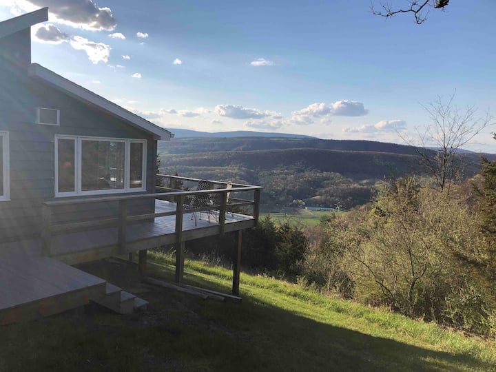Moondance Is Perched On A Ridge With Amazing Views - West Virginia