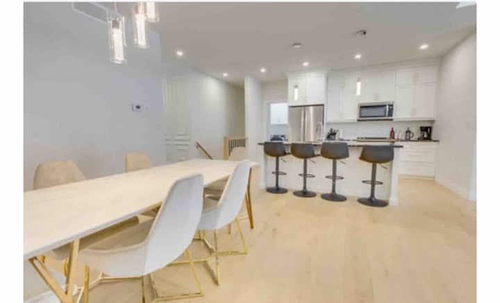 Haven On Barkley - カナダ ウィンザー