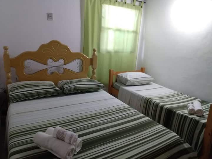 Suíte Do Papa ( Próximo A Cachoeira ) - Ilha Grande