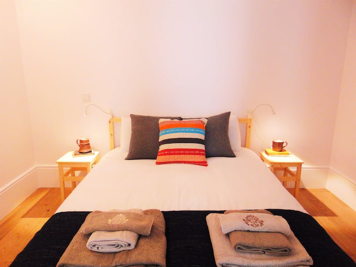 Lovely Apartment + Cute Terrace In City Centre - Porto, Portugal