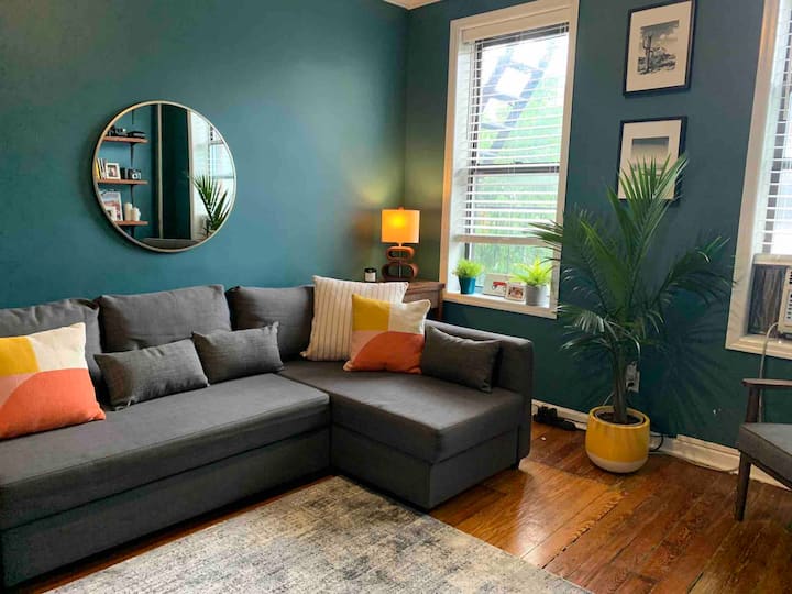 Contemporary Manhattan Apartment - New York City