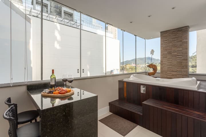 Impecável, Quadra Mar, Prox. Expocentro, Churrasq. - Balneario Camboriú