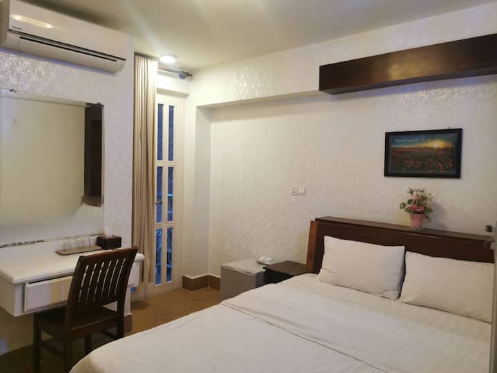 A Double Room Near The Riverside - Phnom Penh