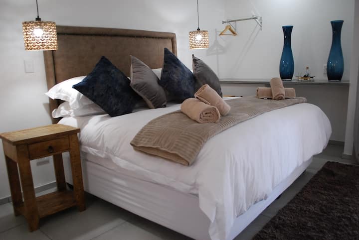 Diamant 1 - Vaal De Vue Guest House - Christiana