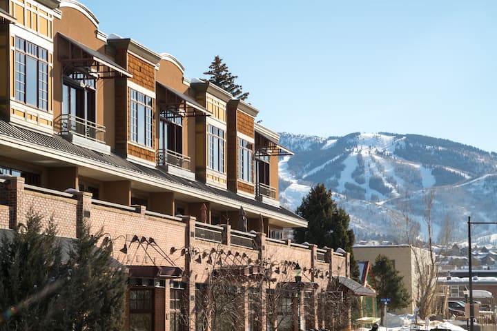 Luxury Condo Premiere Downtown Location - Steamboat Springs