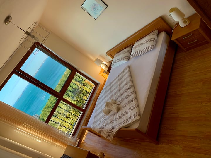 Beautiful Panorama
Crown Fort Nox - Sweti Wlas