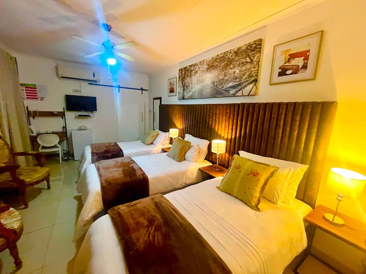 Swane’s Guesthouse - Phokeng
