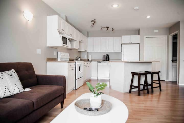 2 Bed/2 Bath Condo With Yard In Grande Prairie. - Grande Prairie