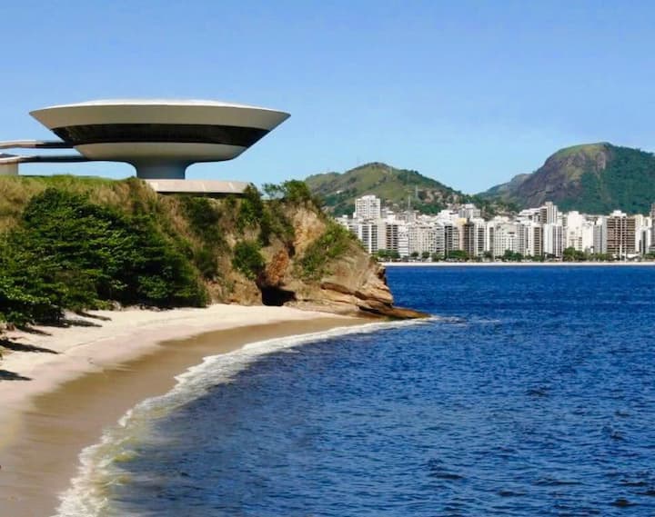 Praia De Icarai-niterói / Apart 2 Qrts. - Niterói