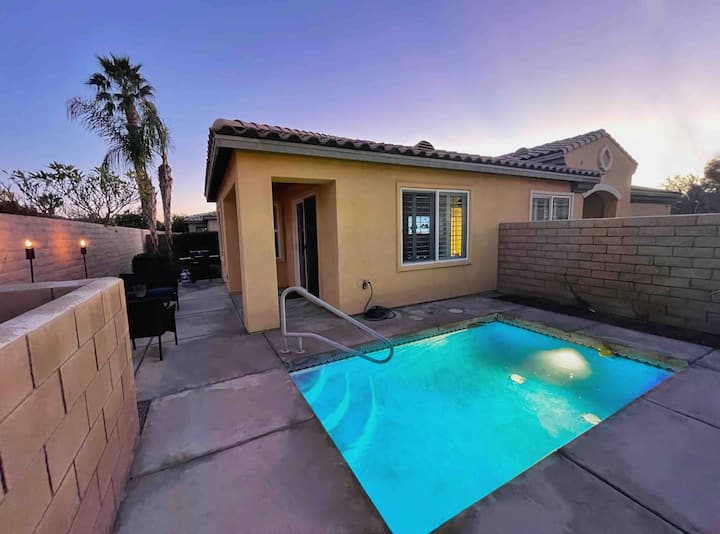 Beautiful Spacious Home! *Pool/gym/tennis* - Indio, CA