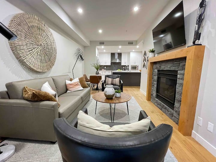 High End Condo 10min Walk From Downtown - Canmore
