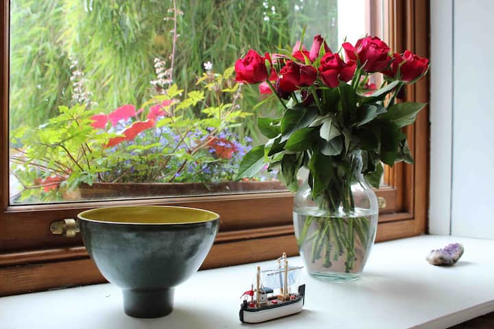 Pretty City Centre Garden Flat With Private Garden - Edinburgh