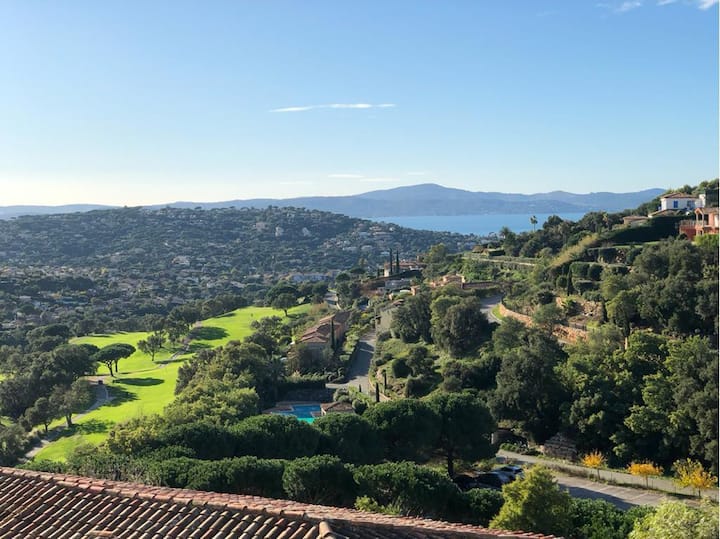 Maison Avec Superbe Vue Sur La Baie De St-tropez - Sainte-Maxime