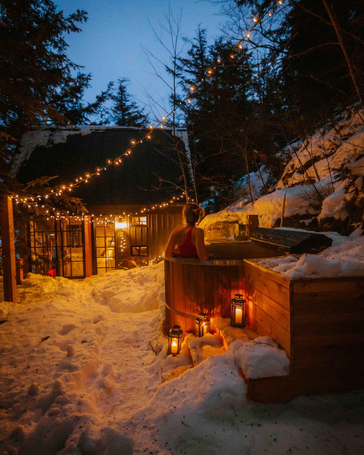 The Water’s Edge * * Unique Muskoka Treehouse * * - Tree houses for ...