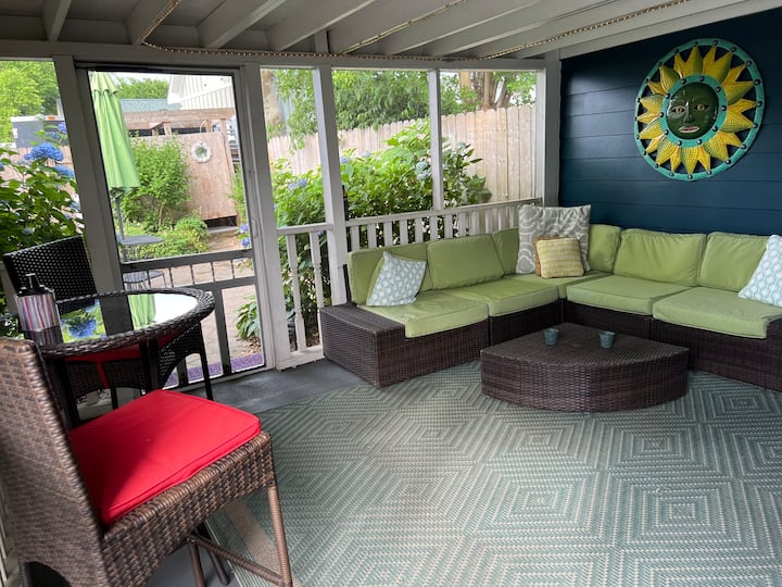 Charming 3/1.5 Home Walk To Beach, Shops, & Dining - Lewes, DE