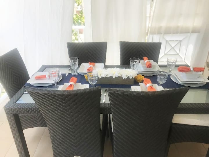 Luxury Two Bedroom Condo With Pool - Barbados