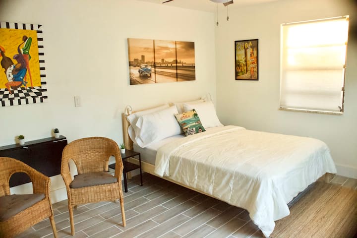 Havana Nights Guesthouse•private Stay+free Parking - Miami