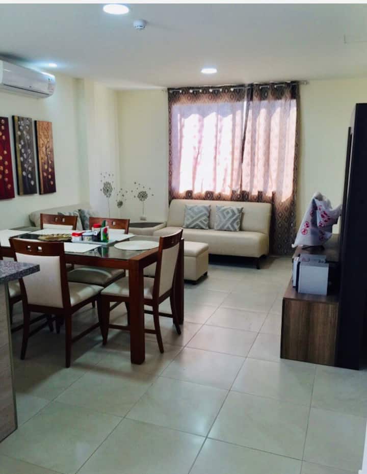 Acogedor Departamento 2d Cerca Al Malecón Salinas - Salinas