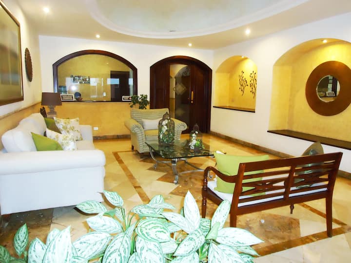 Comfortable Apartment With Free Parking - Guatemala