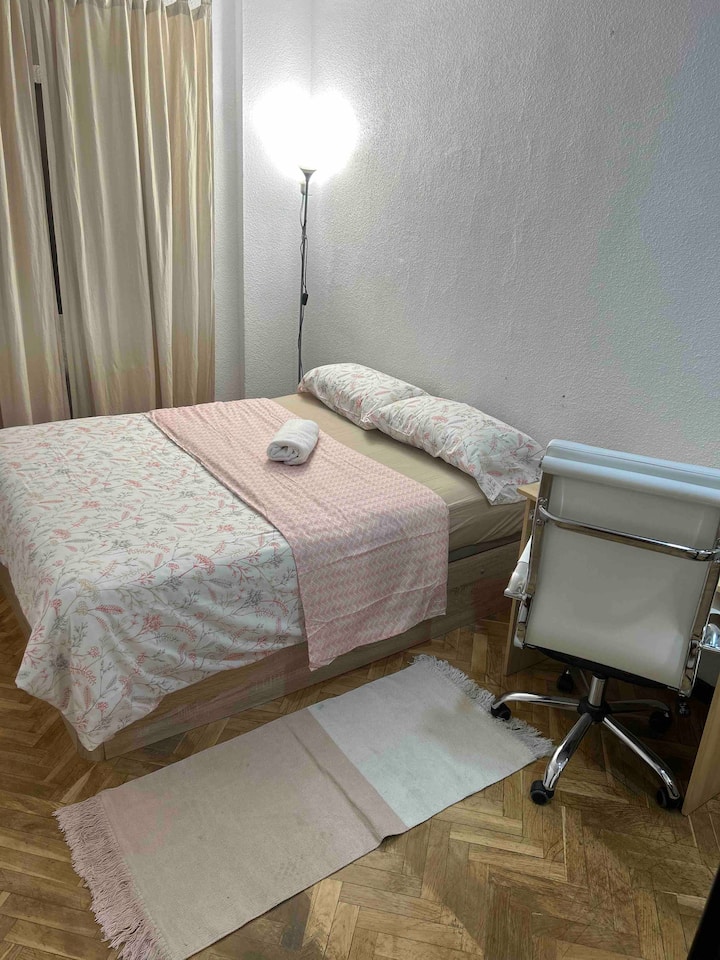 Habitación Ambiente Tranquilo - Alcalá de Henares