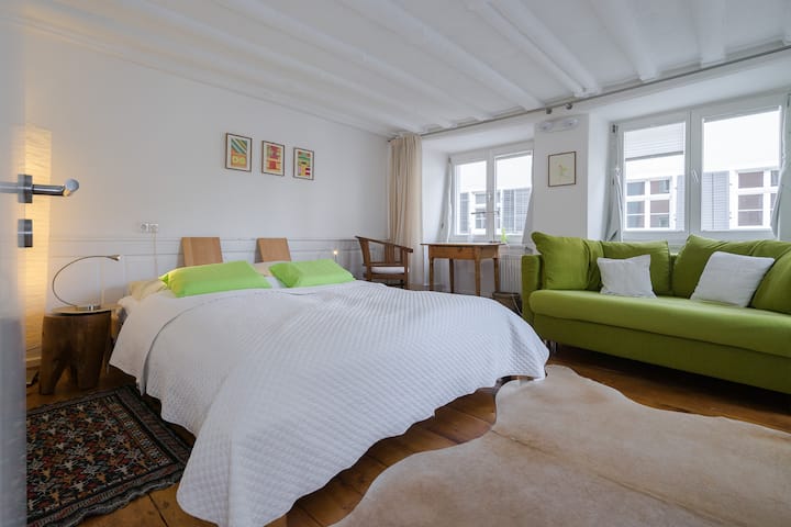 Living In Old Town Of Konstanz - Konstanz