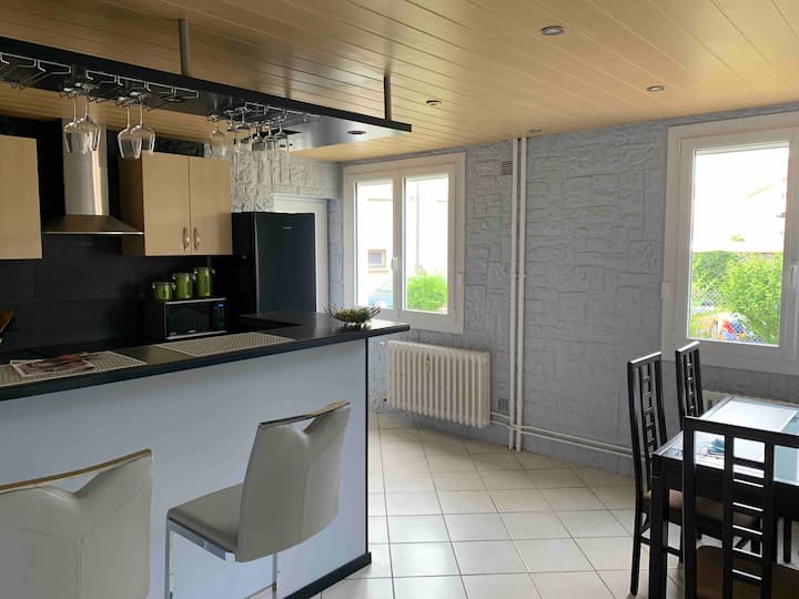 Bel Appartement Rénové Avec Rue Gratuite. - Ibis Budget Roanne Hôtel