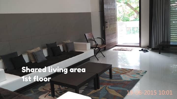 Traveler's Den - Nashik