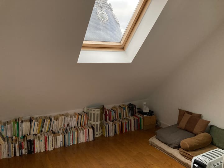 Paris 9 : Joli Petit Appart Très Calme Et Lumineux - Porte de la Villette