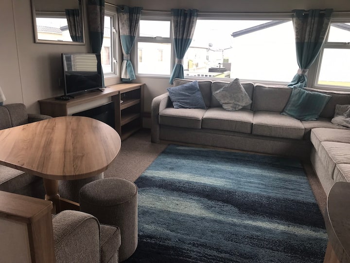 Stylish And Modern Van Near To Whitstable! - Whitstable