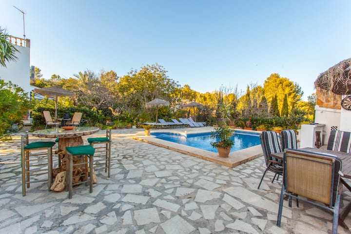 Casa Rústica Con Jardín Y Piscina En Jávea - Jávea