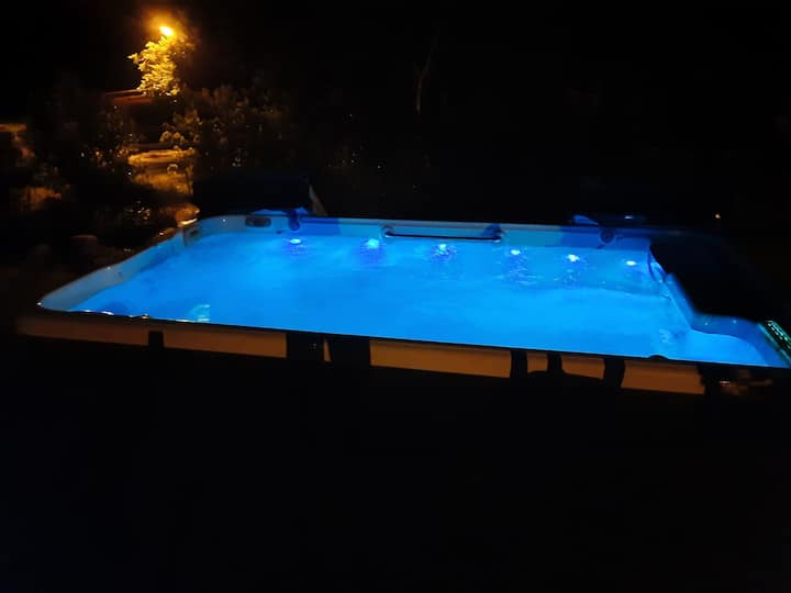 Maison D'habitation Avec Spa Secteur Pays Des Lacs - Lac de Vouglans