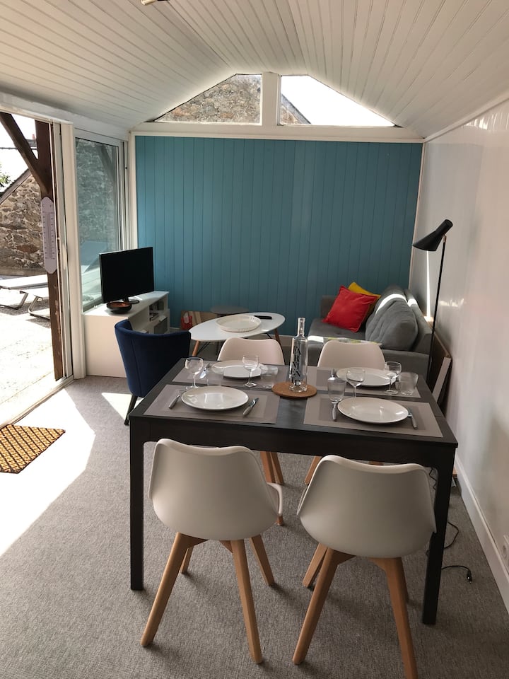 Appartement Meublé, Terrasse 700 M De La Plage - ディナール