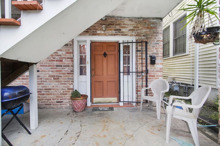 Charming Mid City Home On The Canal Streetcar Line - Metairie, LA
