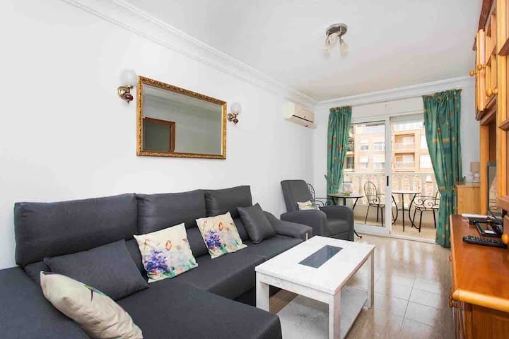 Torrevieja Apartment: 3 Minutes Walk From Beach. - Torrevieja