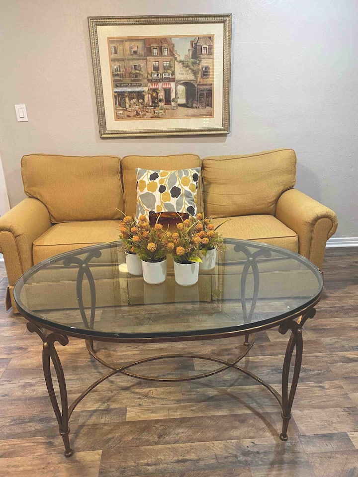 Charming City Bungalow - Jacksonville, FL